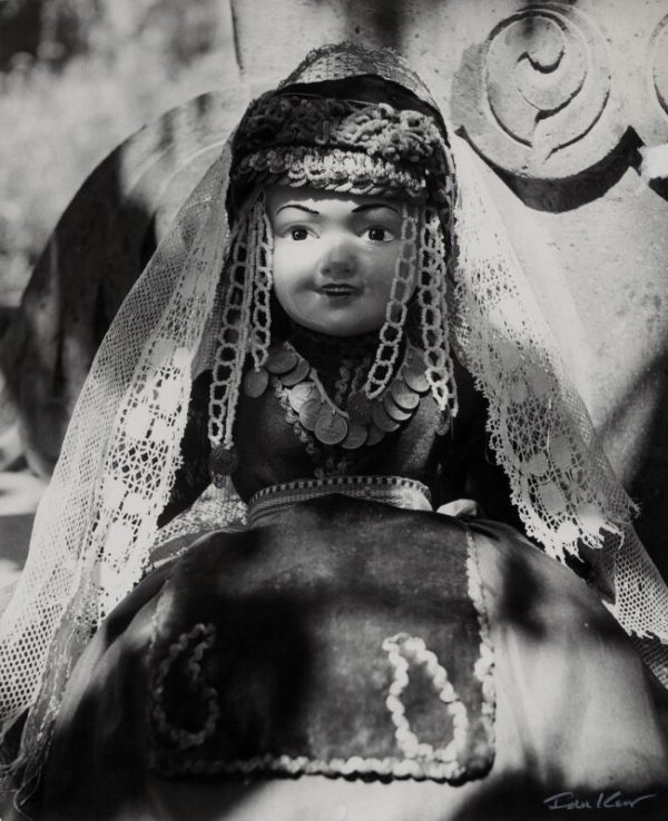Ida Kar: The mid-twentieth century Bohemian photographer of Armenian ...